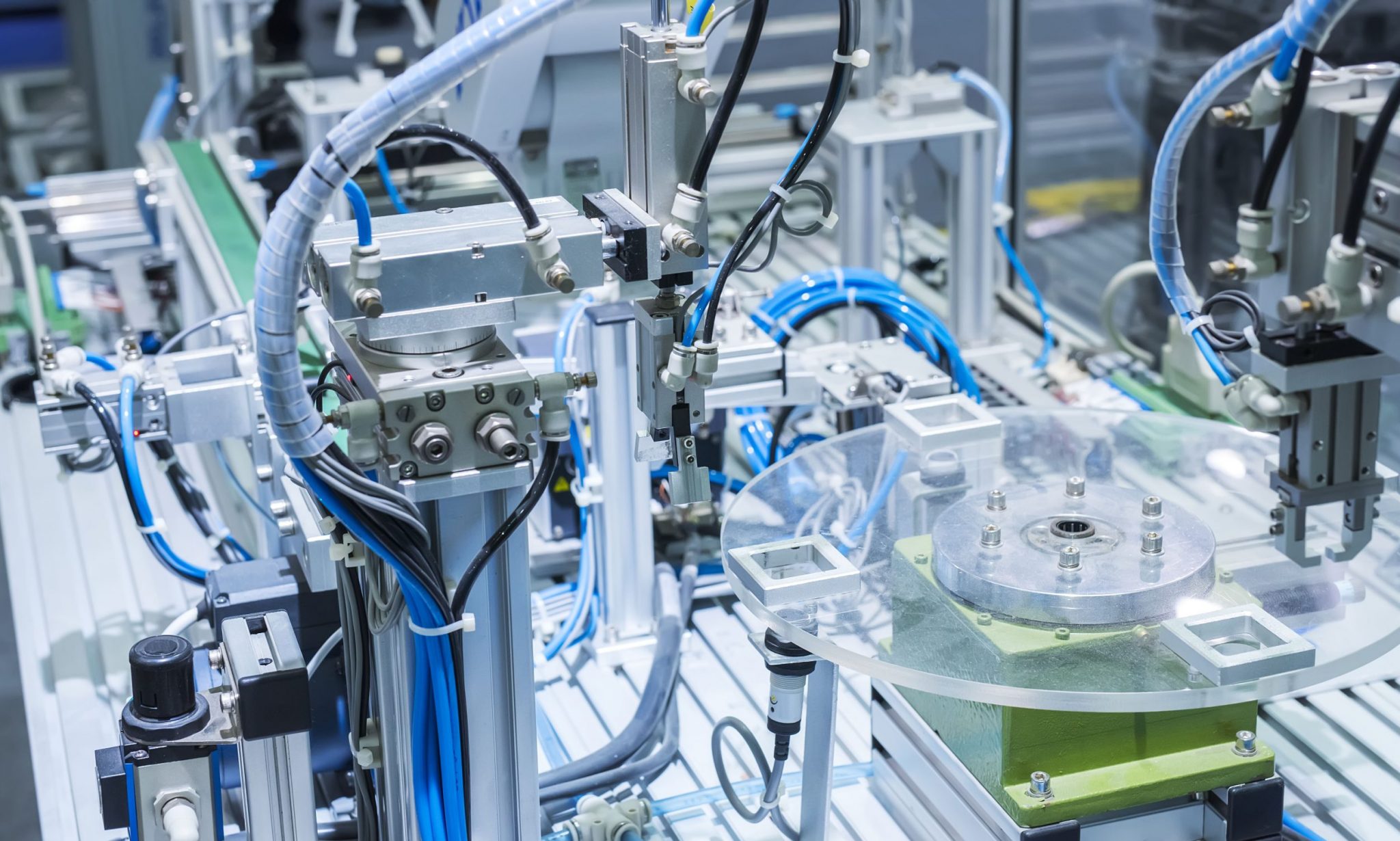 Steuerungssystem für Stanz- & Montageanlagen - CheckTec Systemtechnik