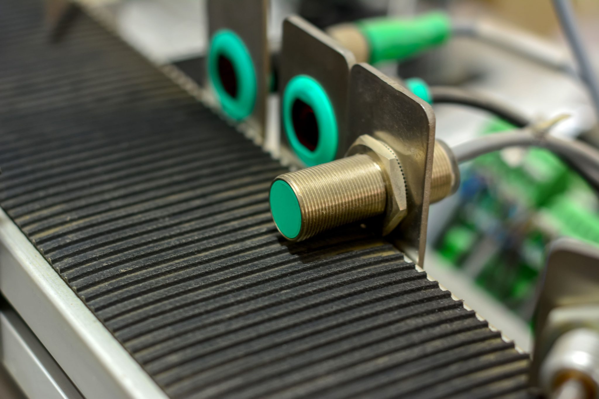 Steuerungssystem für Stanz- & Montageanlagen - CheckTec Systemtechnik